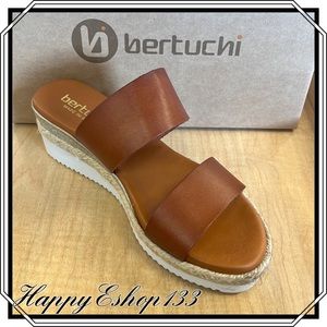 Bertuchi | Shoes | Bertuchi Made In Spain Leather Wedge Sandals Double ...
